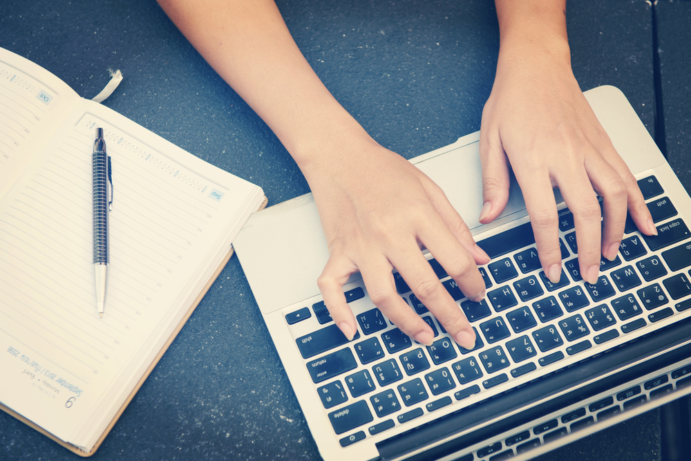 Jak se naučit psát deseti prsty. Využijte online stránky a programy ...